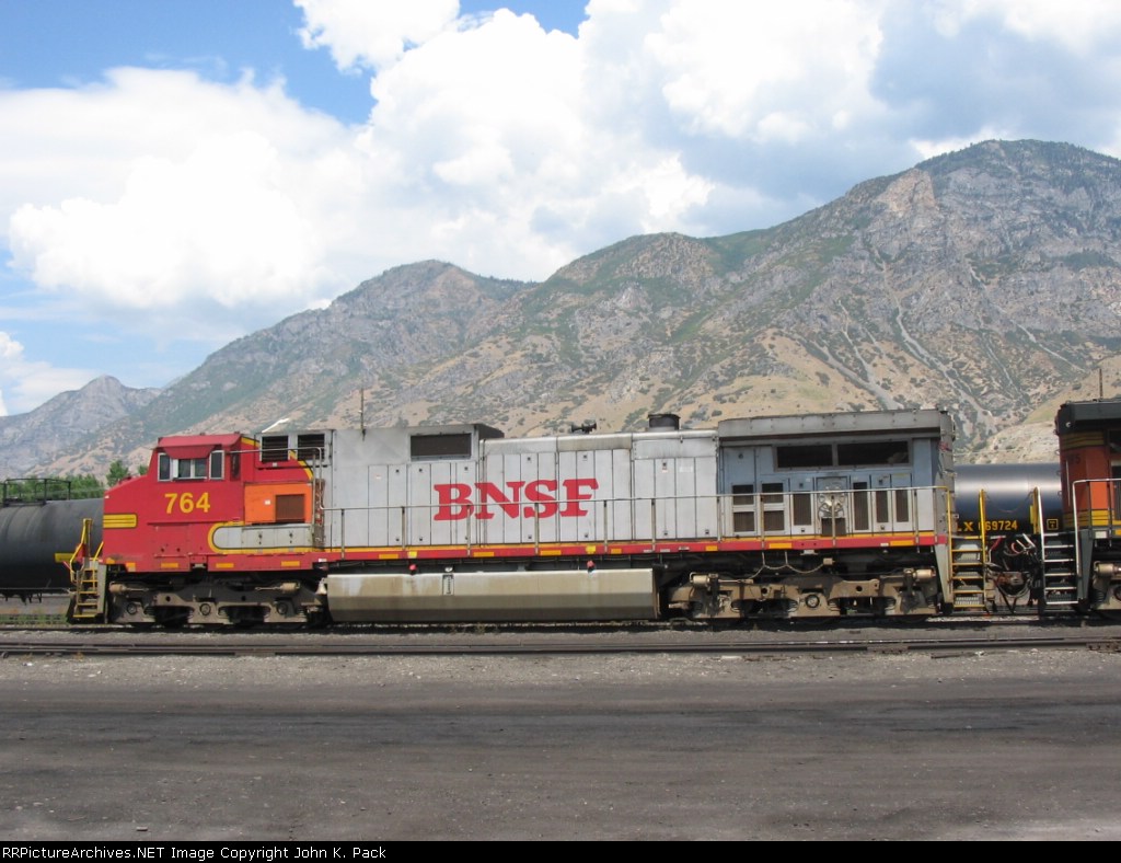 BNSF 764